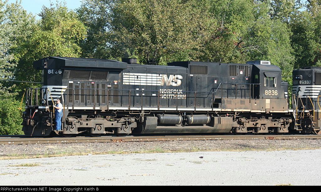 NS 8836
